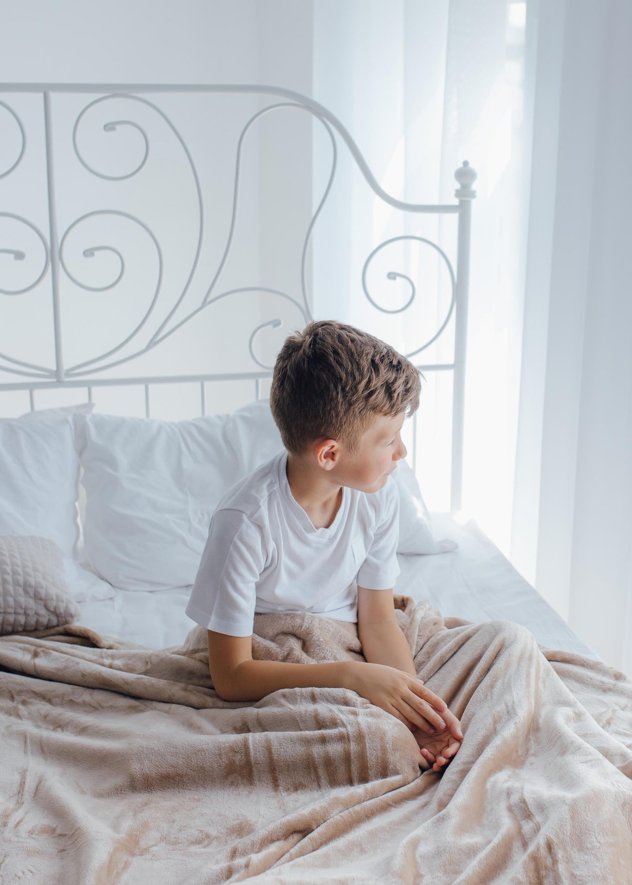 Wet Beds Again Now School Has Started? – Brolly Sheets NZ
